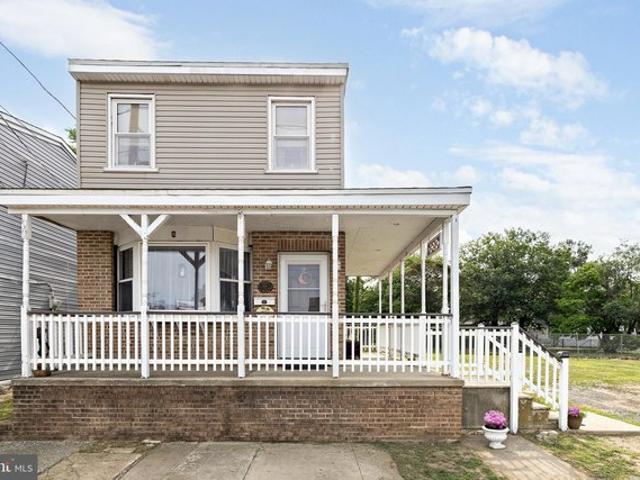 408 Saint John St, Gloucester City, NJ 08030