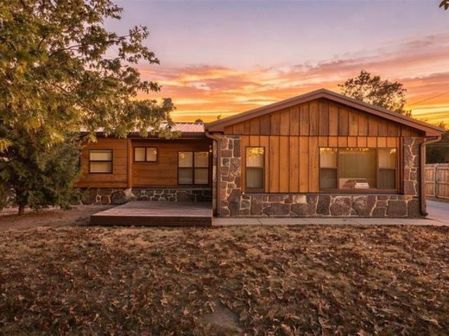 408 SE 3rd St, Lexington, OK 73051