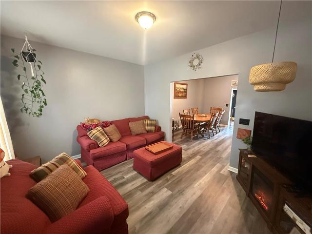 408 Spruce Street