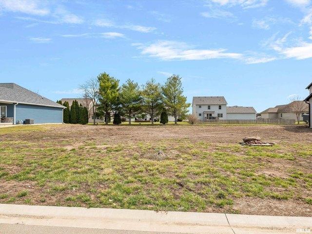 408 Sundown Ln, Chatham, IL 62629