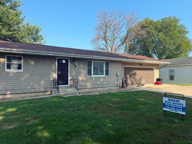 408 Pool Dr, Wall Lake, IA 51466