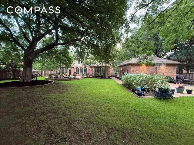 408 Parkwood Ct, Southlake, TX