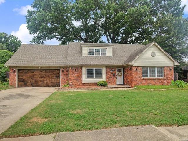 408 Rodman Cir, Muskogee, OK 74403