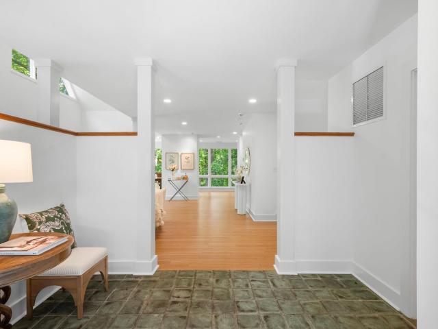 408 rookwood dr