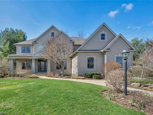 408 Regalstone Ln, Copley, OH 44321