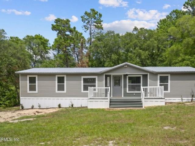 408 Rhode Island Ave, Satsuma, FL 32189