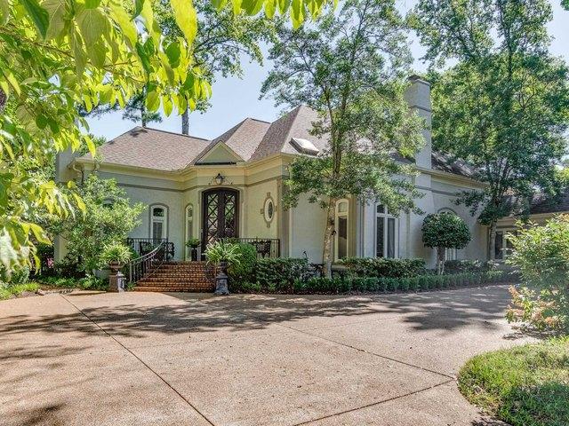 408 River Oaks Pl, Memphis, TN 38120