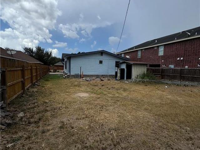 408 W Chavez Street