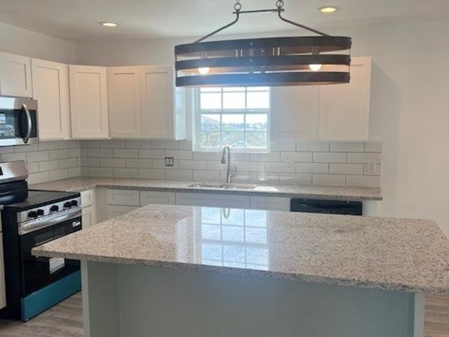 408 W Royal Oak Lane