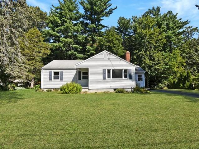 408 Woodland St, Windsor Locks, CT 06096