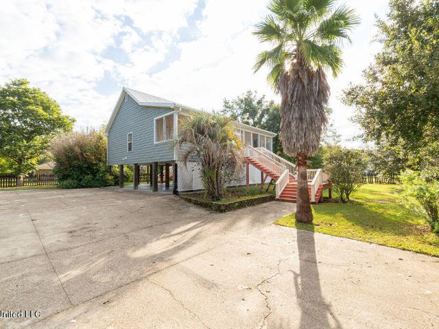 408 Waveland Avenue