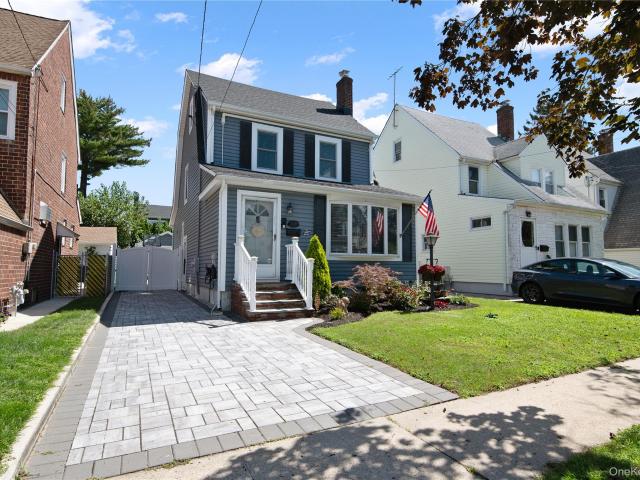 408 Wellington Rd, Mineola, NY 11501 | Compass