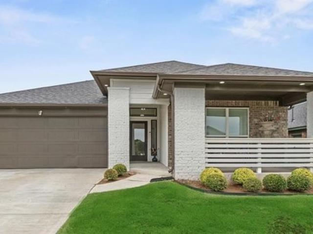 408 Vista Dr, Yukon, OK 73099