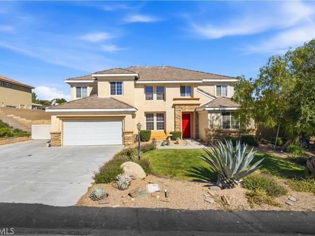 40949 Knoll Dr, Palmdale, CA 93551