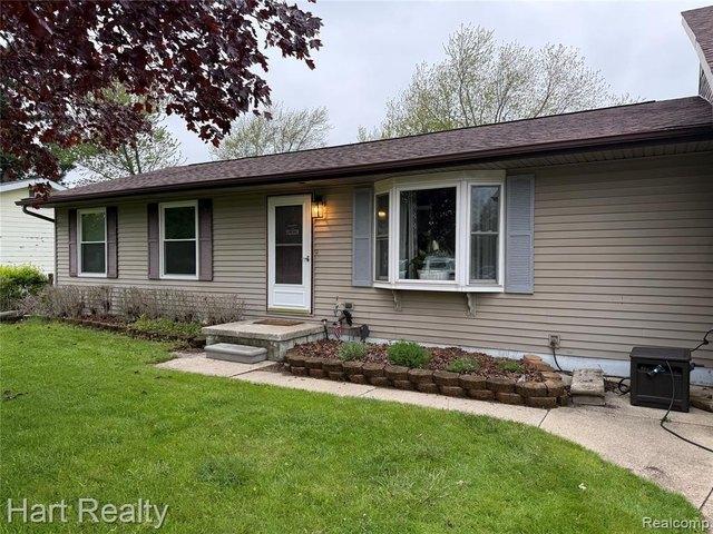 4094 3rd St, Brown City, MI 48416