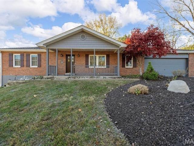 4095 Montgomery Ln, Wildwood, MO 63069