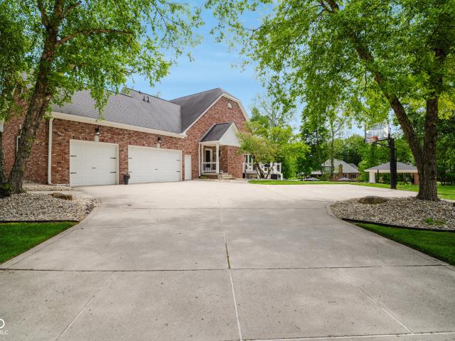 4095 Mountbatton Drive
