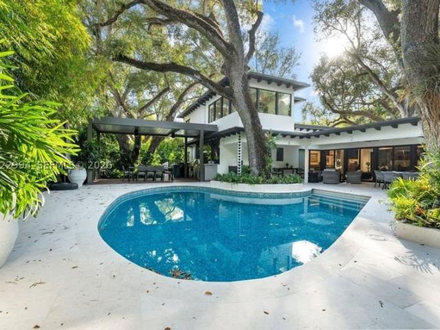 4095 Battersea Rd, Miami, FL 33133