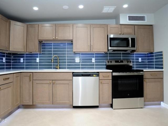 4095 S Queen Palm Dr, Tucson, AZ 85730