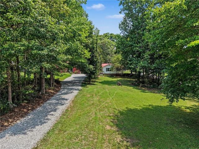 4096 Hoover Hill Road