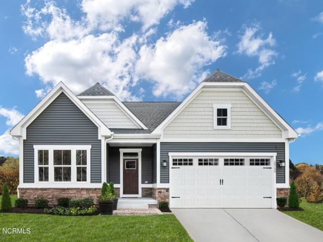 4097 Farmfield Dr, Navassa, NC 28451
