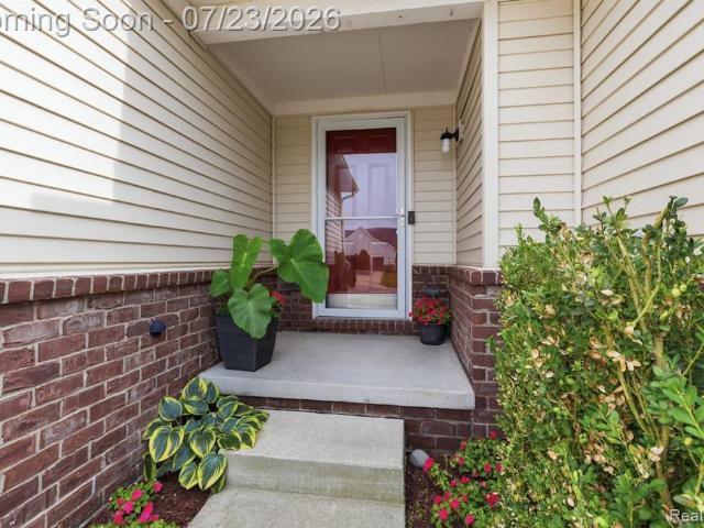 4098 Ash Tree Lane