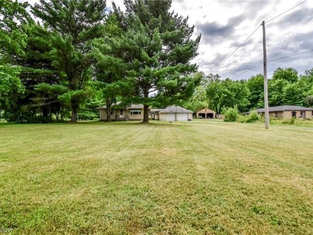 4090 N Leavitt Rd NW, Warren, OH 44485