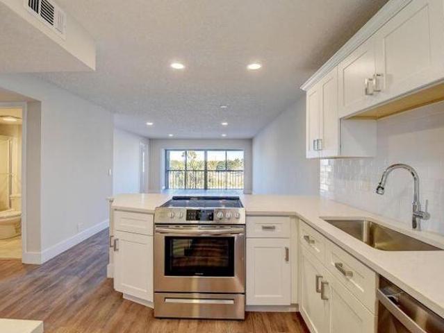 4090 Tivoli Ct #304 Lake Worth, FL 33467