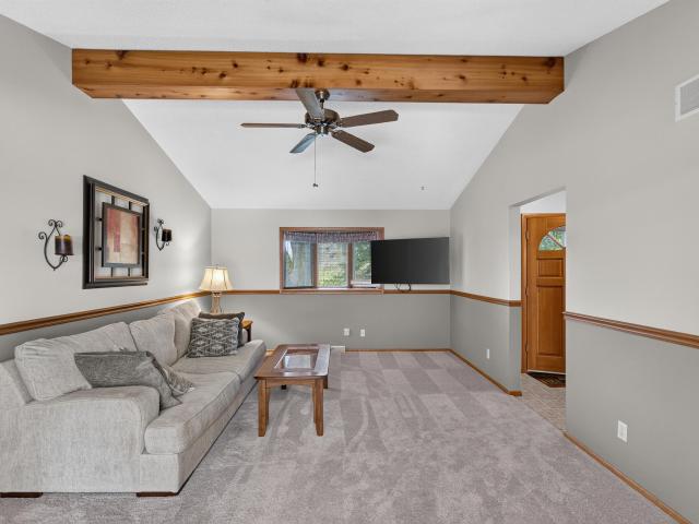 4092 Mary Ln