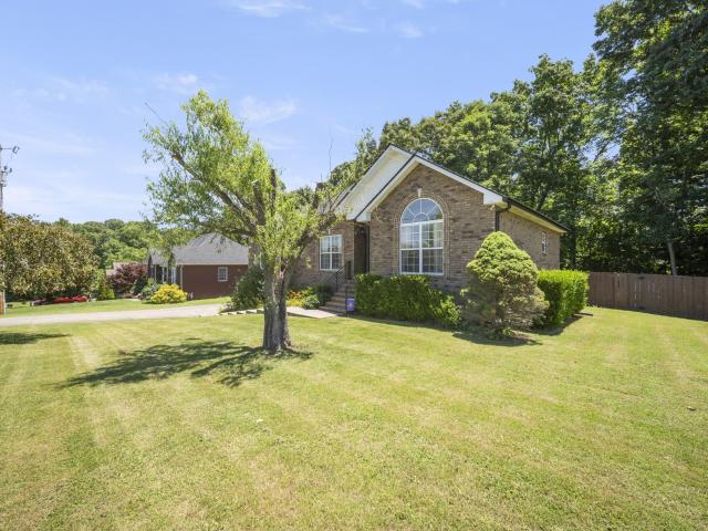 4092 Summit Dr