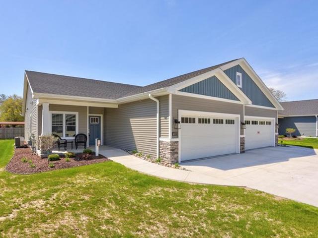 4092 Woodburn Ct, Saginaw, MI 48603