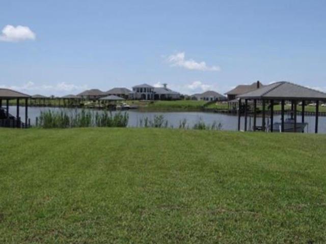 4093 Marina Villa