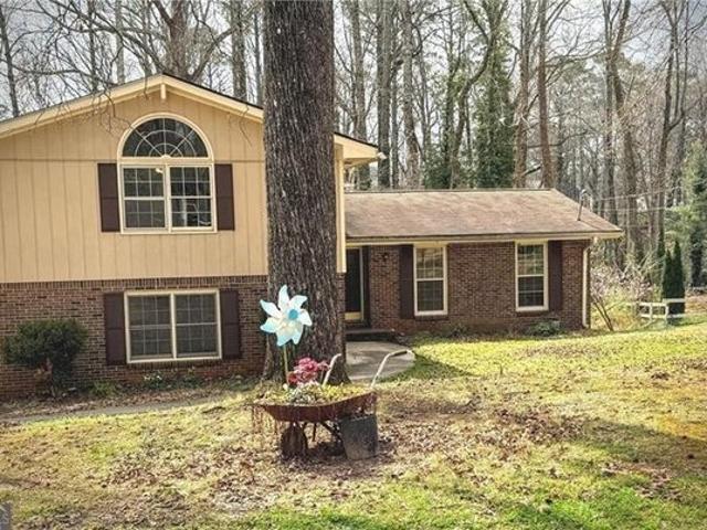 4093 Hideaway Dr, Tucker, GA 30084