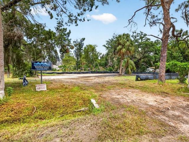 409 1st Ave NW, Ruskin, FL 33570