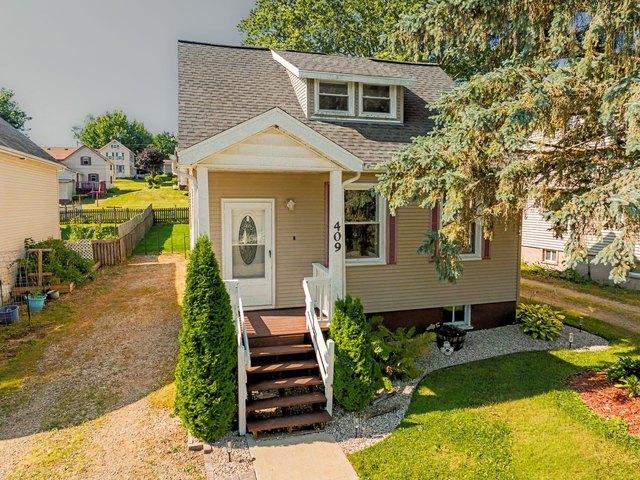 409 4th Ave, New Glarus, WI 53574