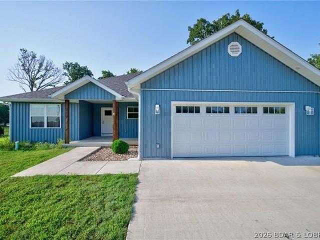 409 Cobb Dr, Lebanon, MO 65536
