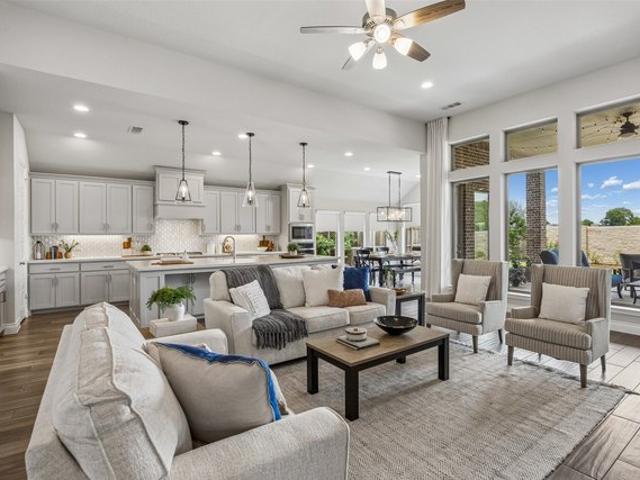 409 Calmwater Cv, McKinney, TX 75071
