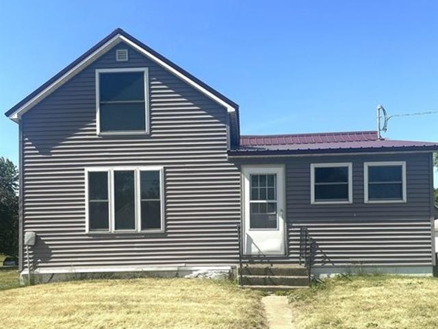 409 Church St, Oxford Junction, IA 52323