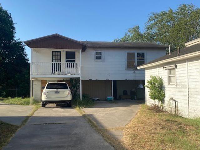 409 Chaparral St, Alice, TX 78332 | MLS #411812 | Compass