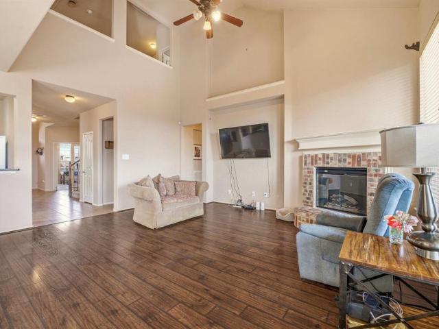 409 Crown Oaks Drive