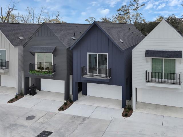 409 Alvia Run Ln, Houston, TX 77018 | MLS #20351 | Compass