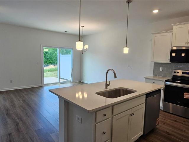 409 Belgrove Way
