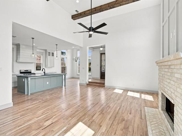 409 Garrett Way