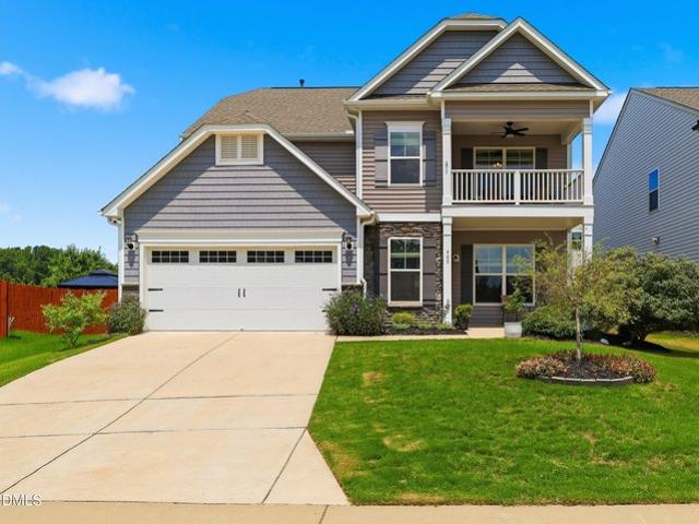 409 Glenwyck Ct, Fuquay Varina, NC 27526