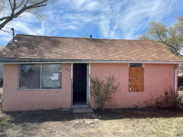 409 Ditch Ln, Avondale, CO 81022
