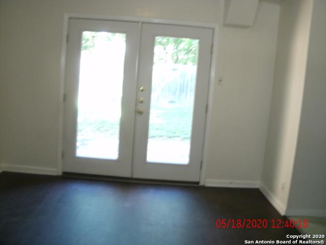 409 E Wright Blvd