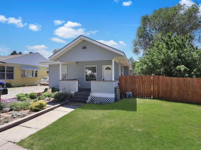 409 E Ave C