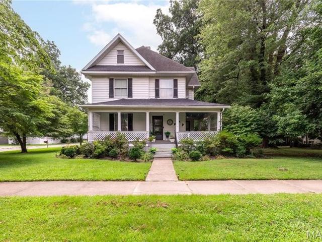 409 E Cypress St, Charleston, MO 63834