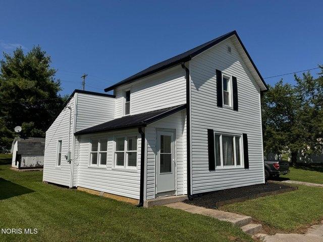 409 E Jackson St, West Unity, OH 43570