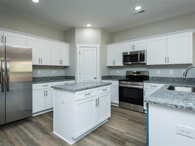409 E Lee Ave, Yadkinville, NC 27055 | MLS #10124 | Compass